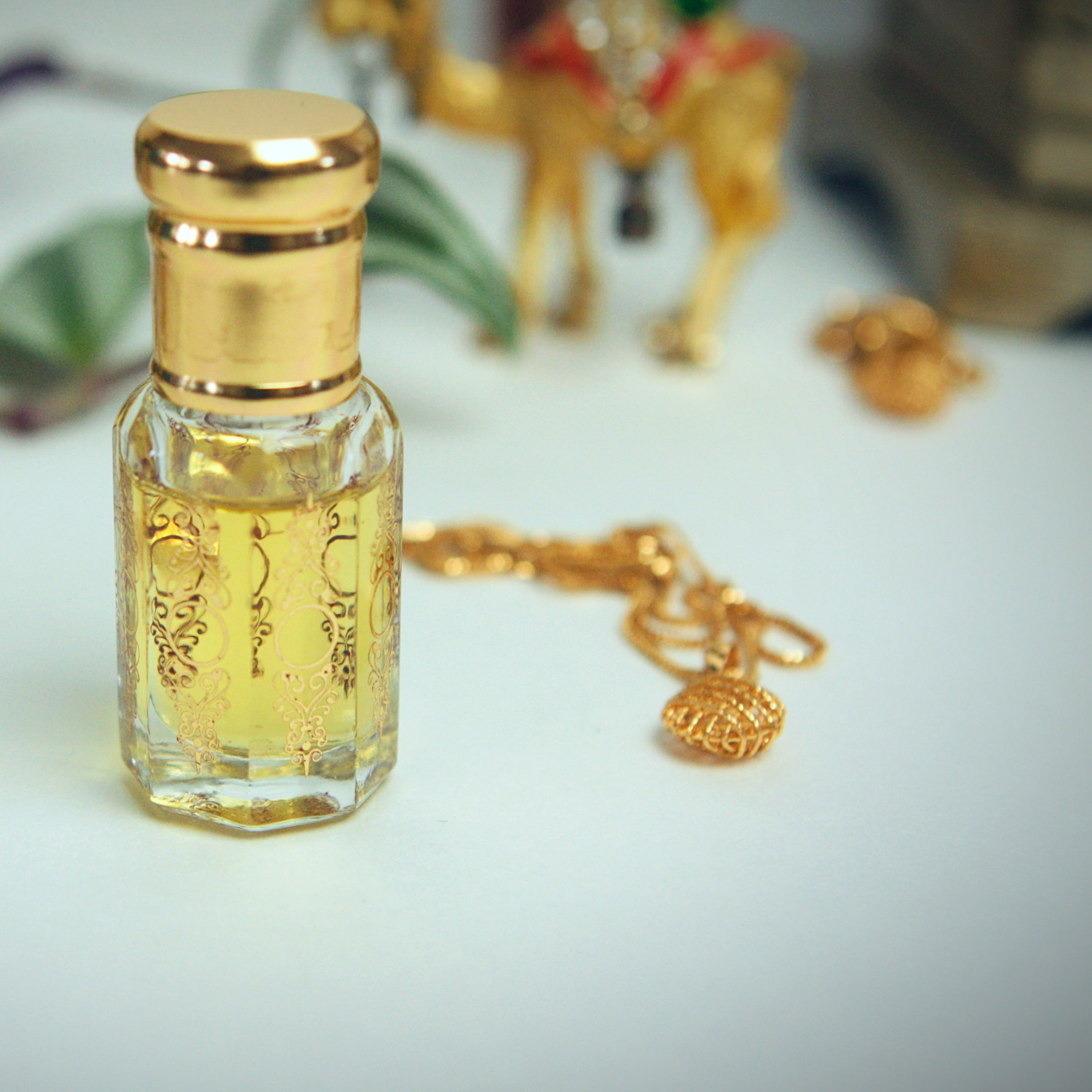 Oudh Abyadh – Raihaan Oudh Canada